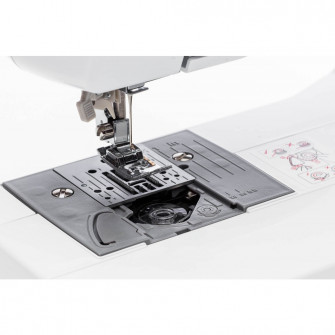 Masina de cusut Brother BQ25: electromecanica pentru o cusatura perfecta.