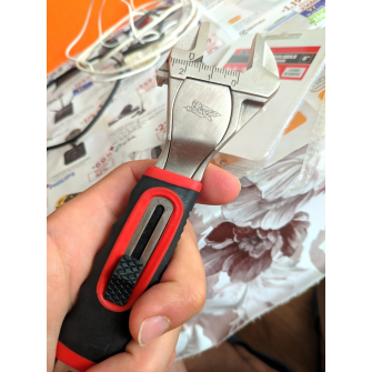 Cheie reglabila, 150 mm, falca mobila rotativa, maner doua componente, MTX